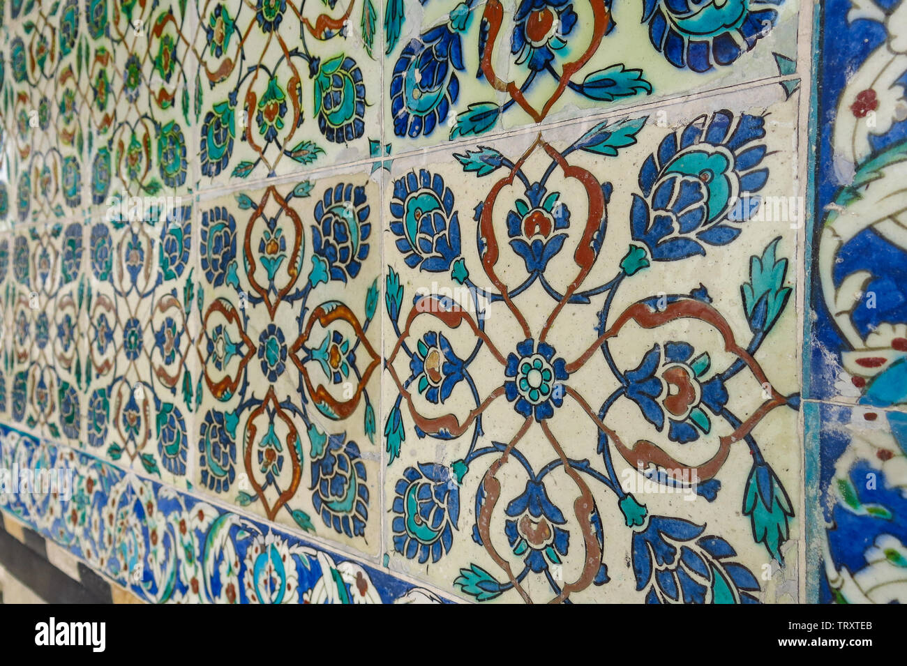 Elaborate Iznik mosaic tile work of the Harem in Topkapi Palace, in Istanbul, Turkey Stock Photo ...