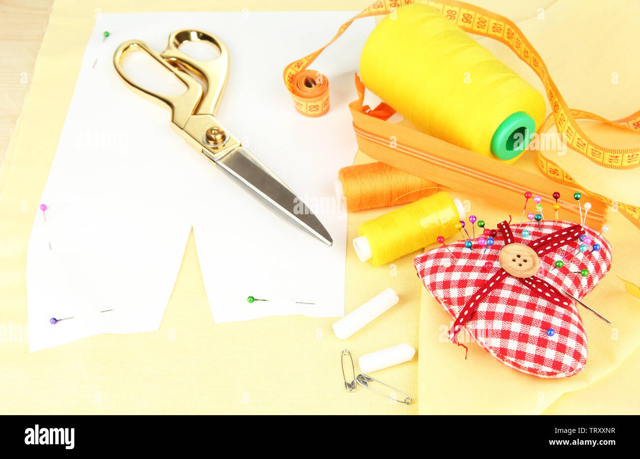 Sewing tools fashion design Stock Photo - Alamy
