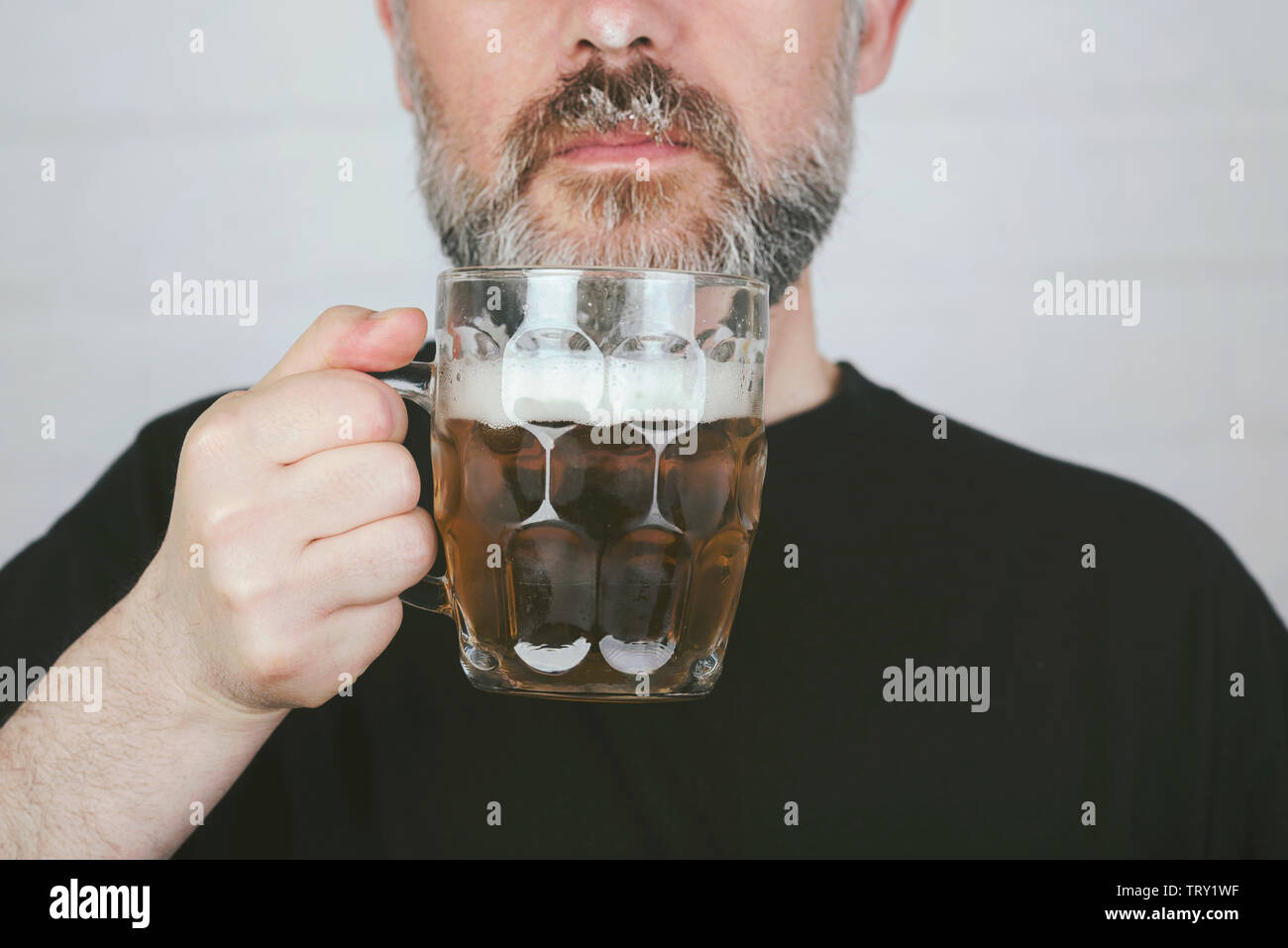 Drunk tank hi-res stock photography and images - Alamy