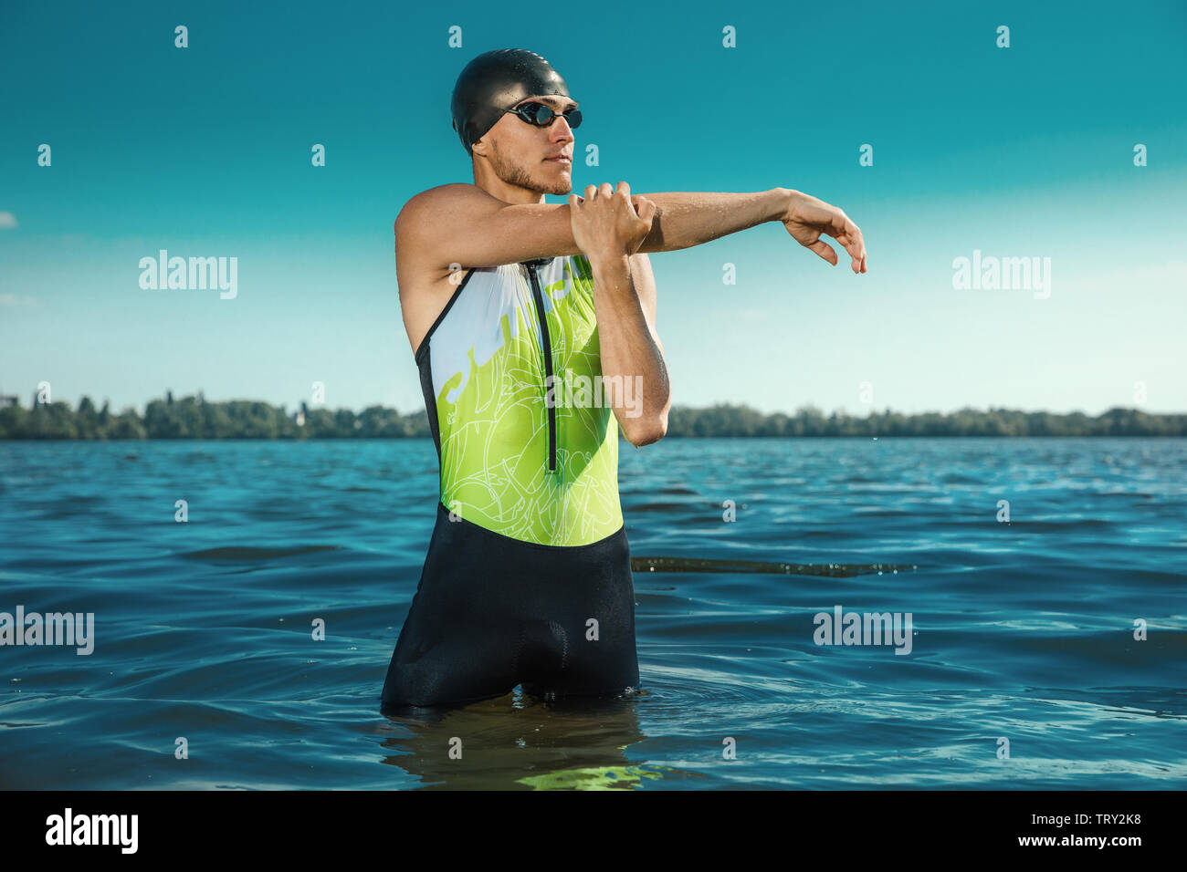 Muscular male swimmer wearing swim hi-res stock photography and images ...