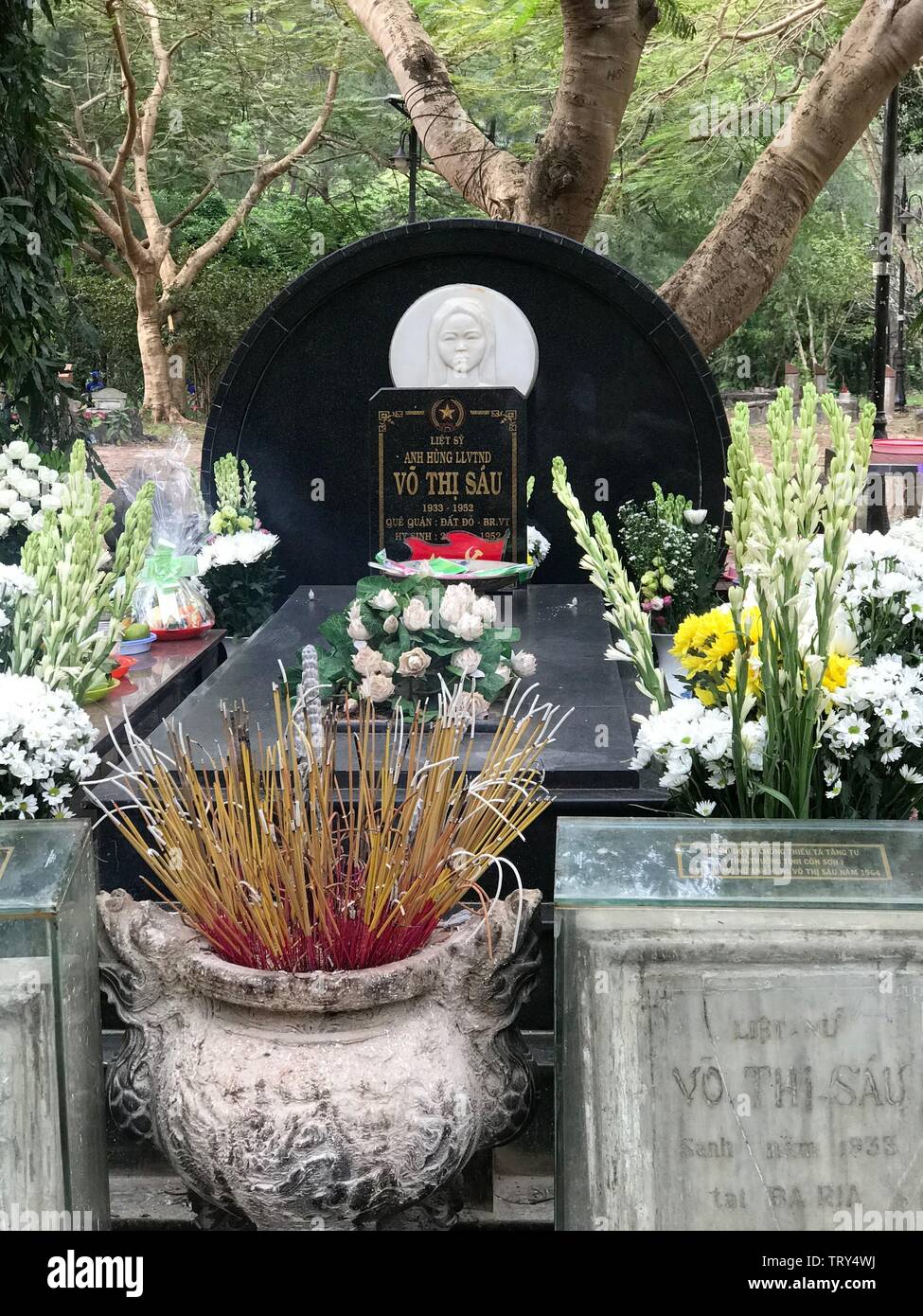 Tomb - monument of the national vietnamese hero Vo Thi Sau in Con Dao ...