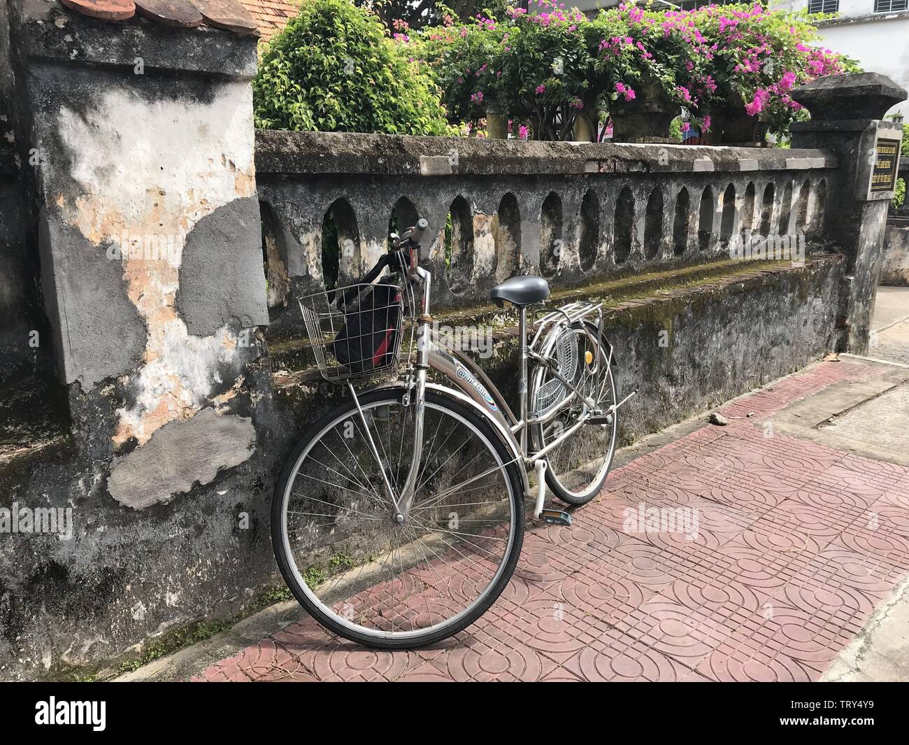 Nowadays the best way to discover Con Dao is with the bicycle - former ...