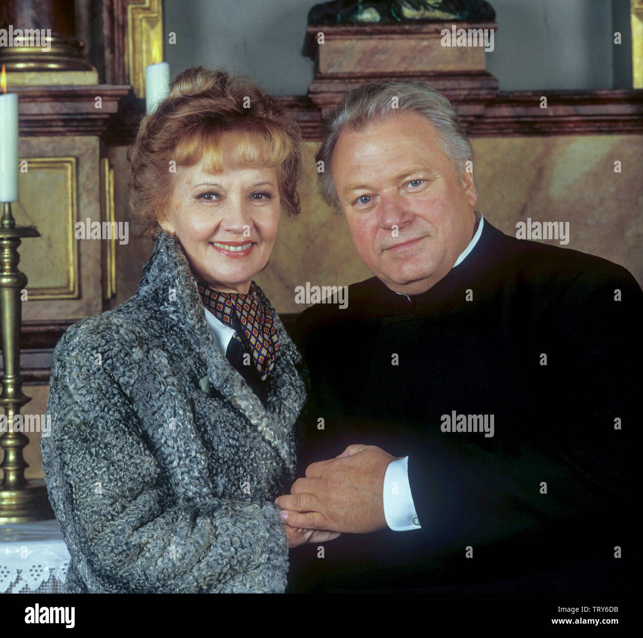 Liselotte Pulver with Günter Strack at the beginning of 1988 during the ...