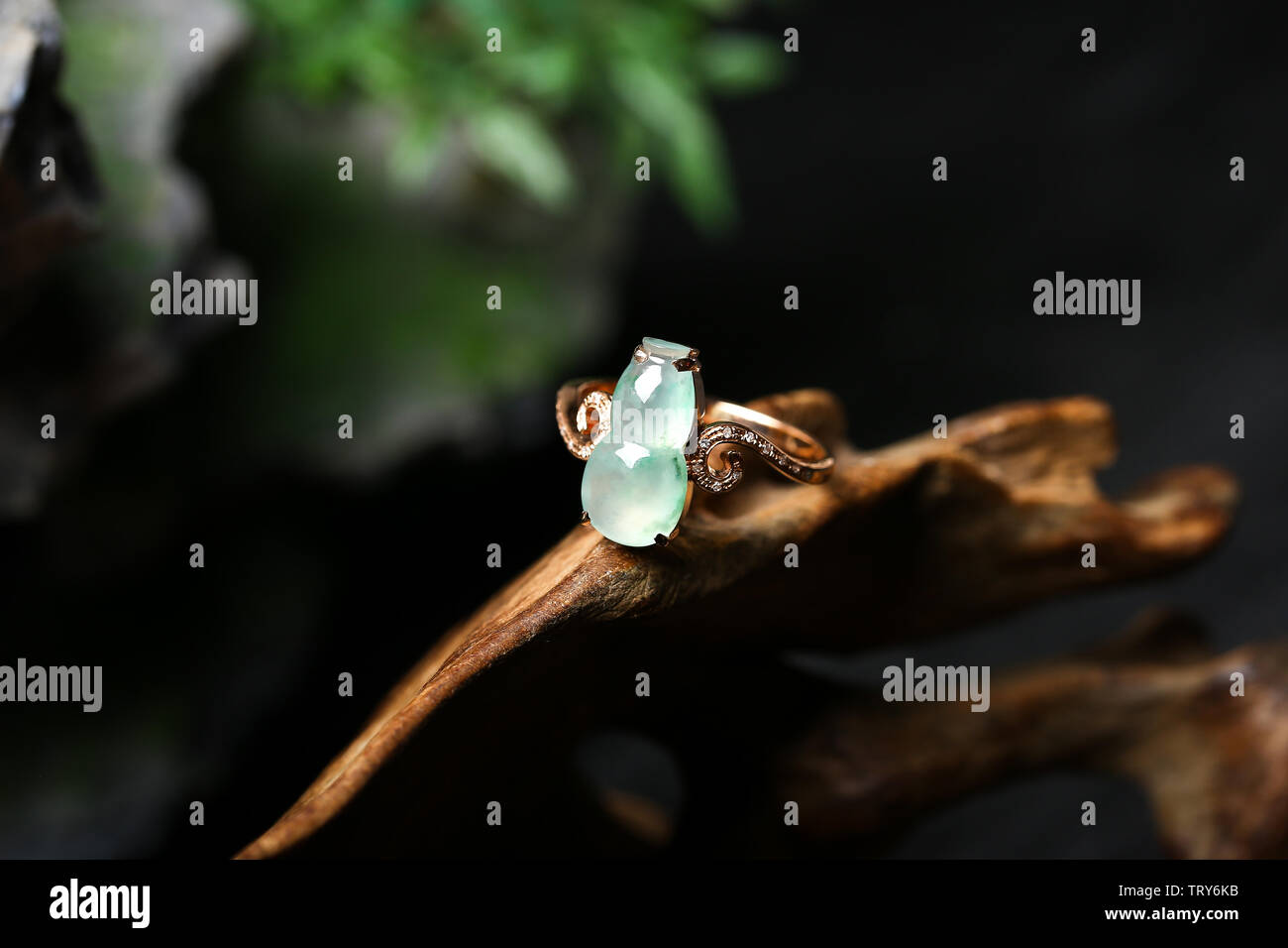 The emerald ring Stock Photo - Alamy