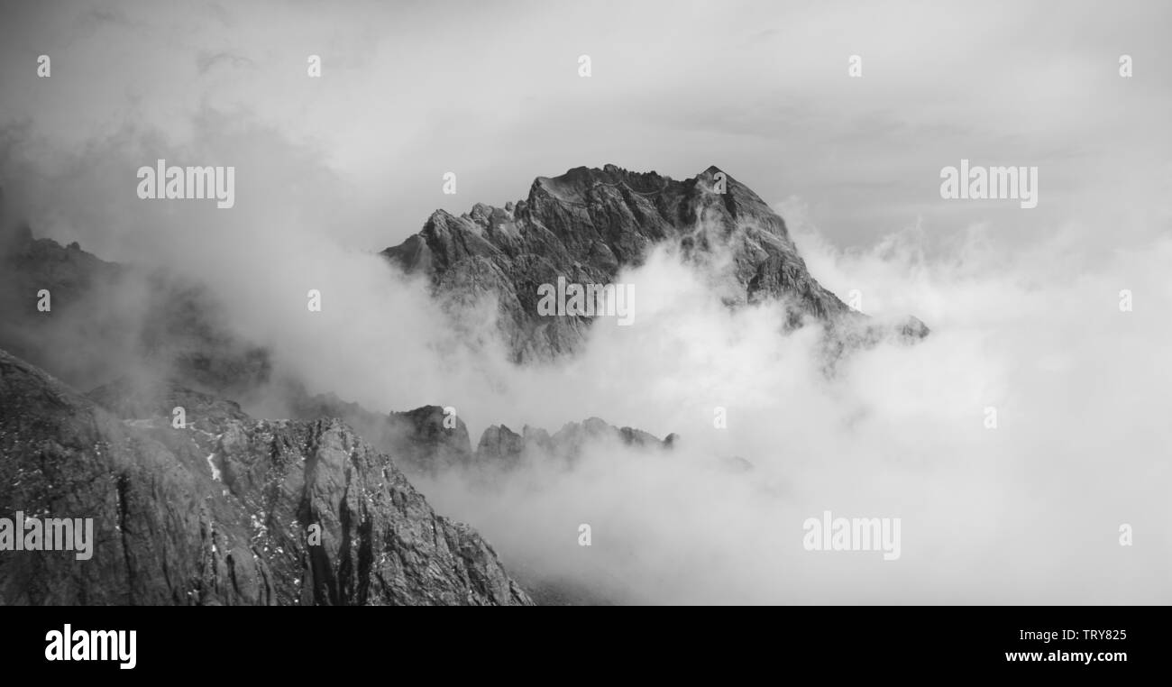 2018 winter Black and White Stock Photos & Images - Alamy