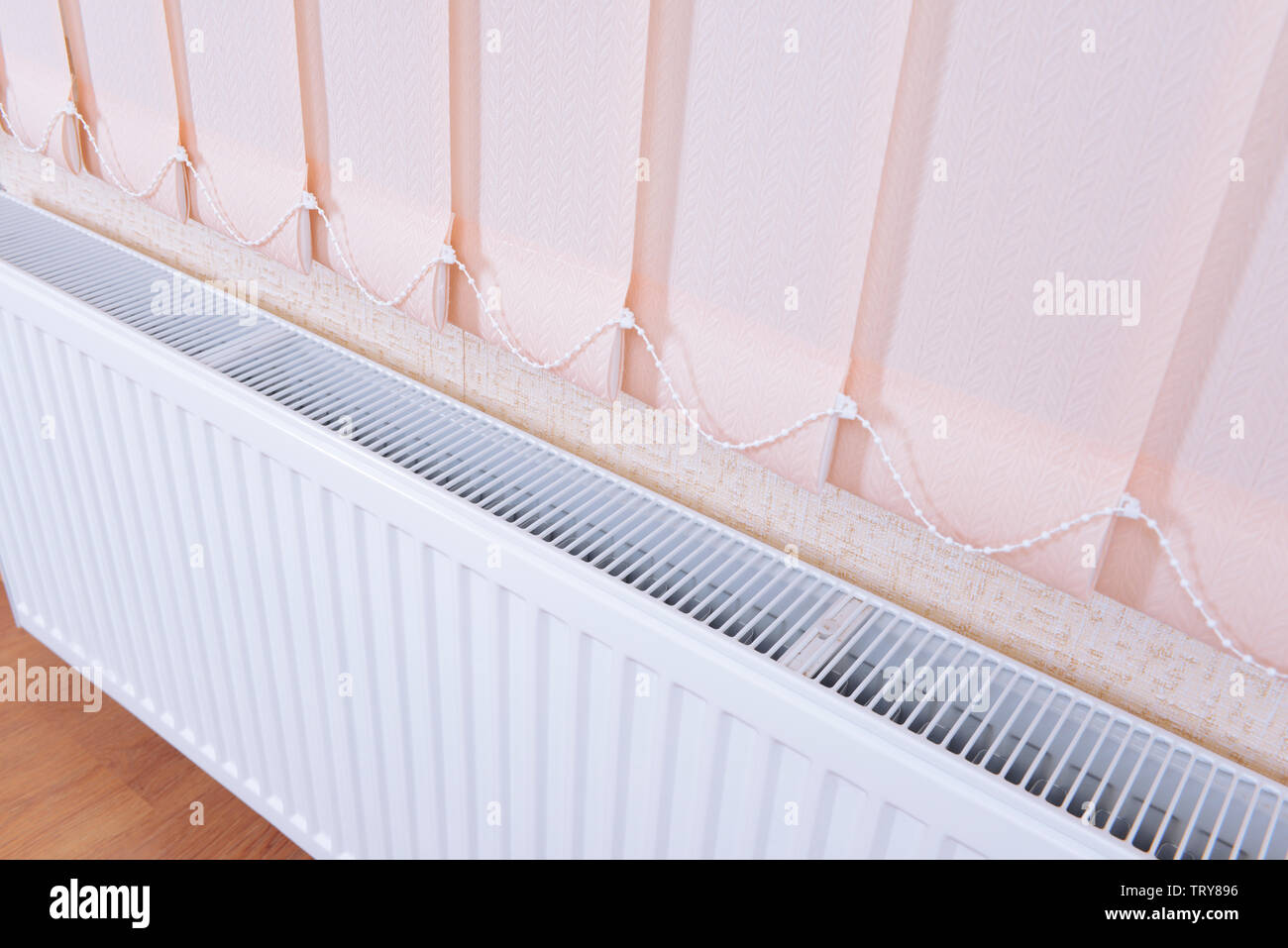 Radiator pipework hi-res stock photography and images - Alamy