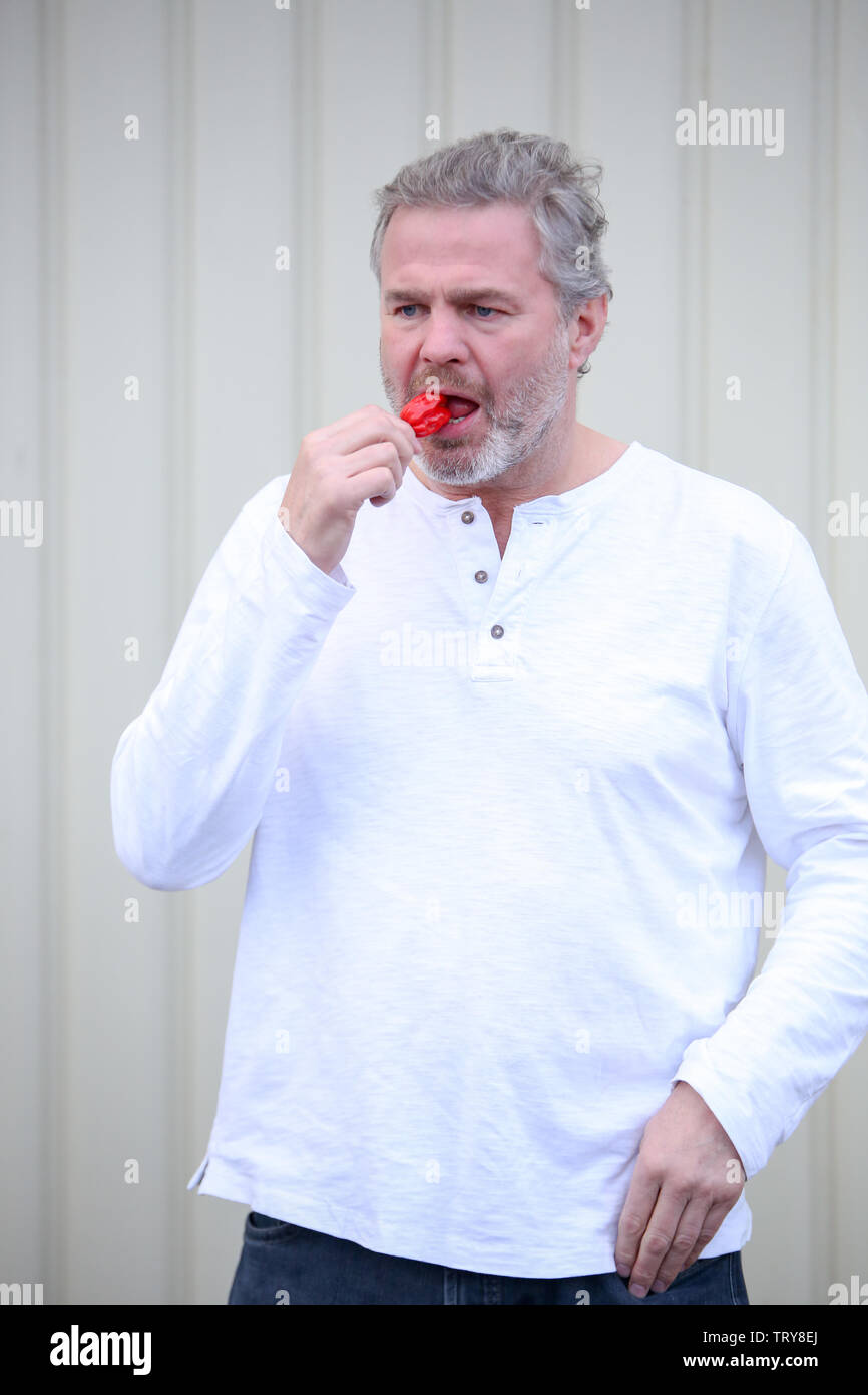 Glenn McCrory's Guinness World Record Chilli Eating Challenge is far ...