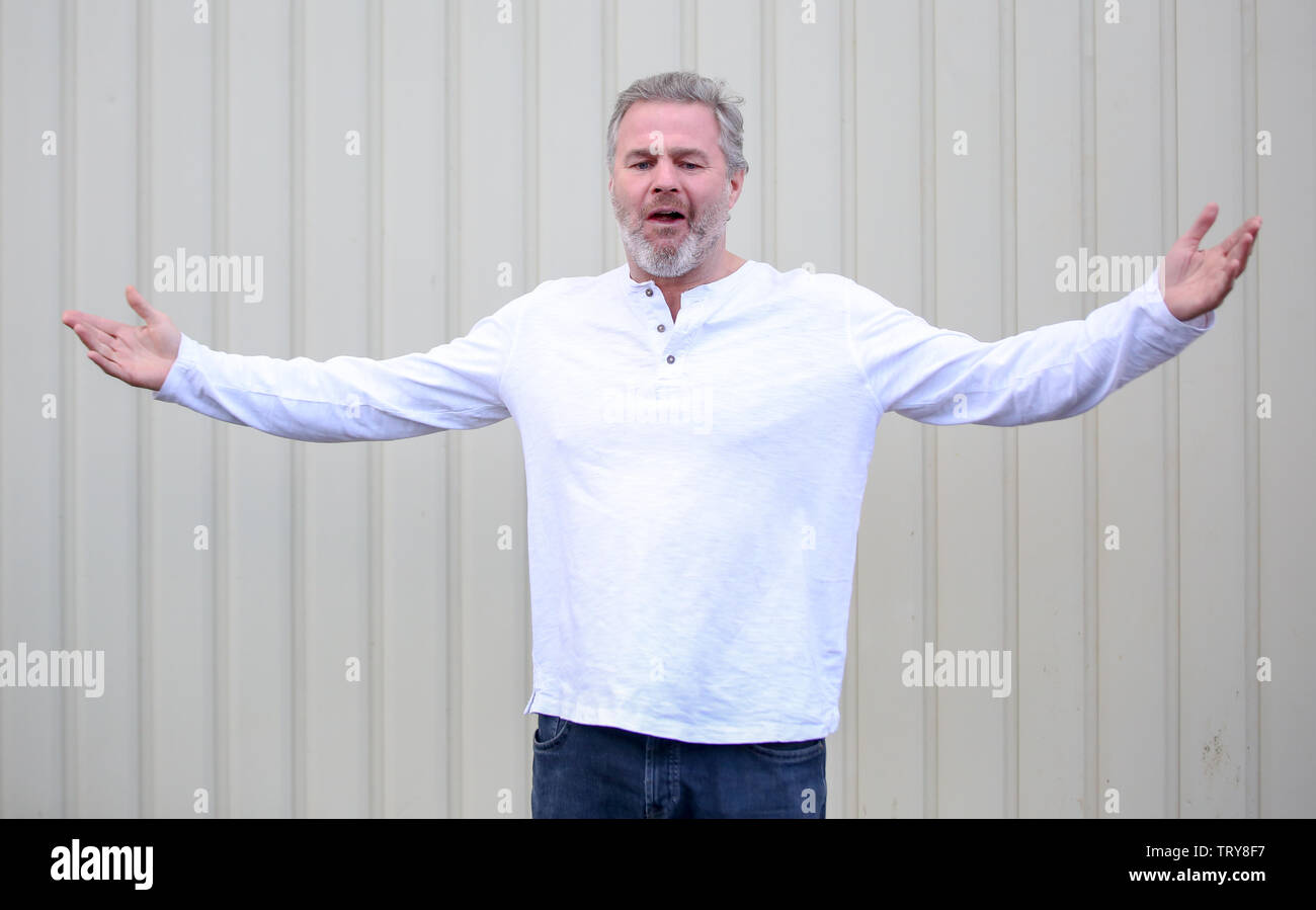 Glenn McCrory's Guinness World Record Chilli Eating Challenge is far ...