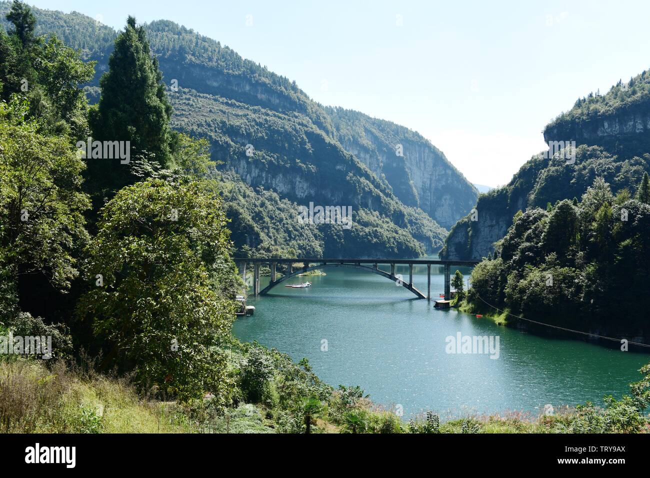 River bridge landscape Stock Photo - Alamy