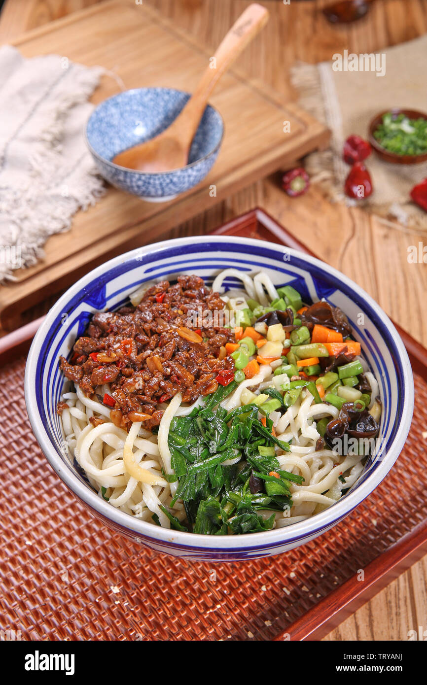 Oil splashed noodles noodles pasta hi-res stock photography and images ...