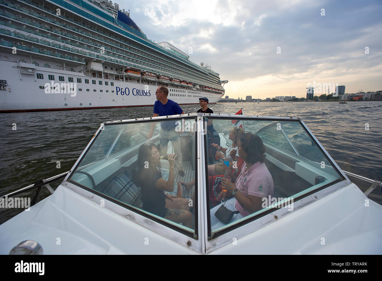 Waving at passing ships hi-res stock photography and images - Alamy