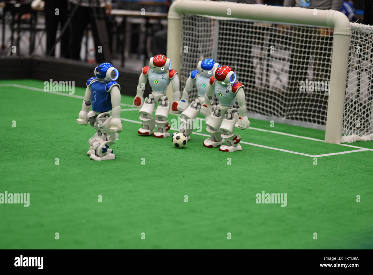World cup robot football hi-res stock photography and images - Alamy