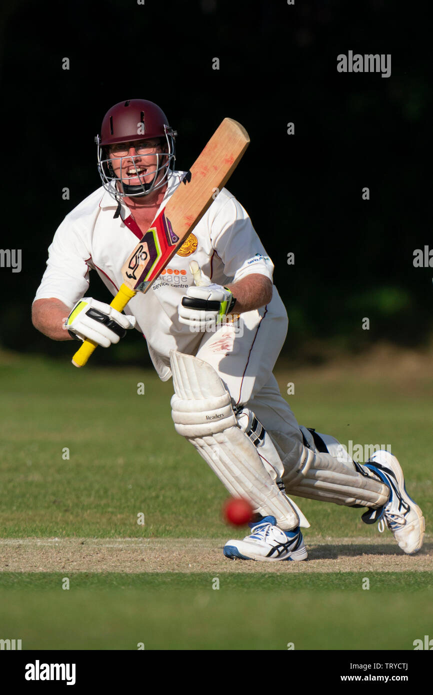 Batsman cricketers playing men hi-res stock photography and images - Alamy