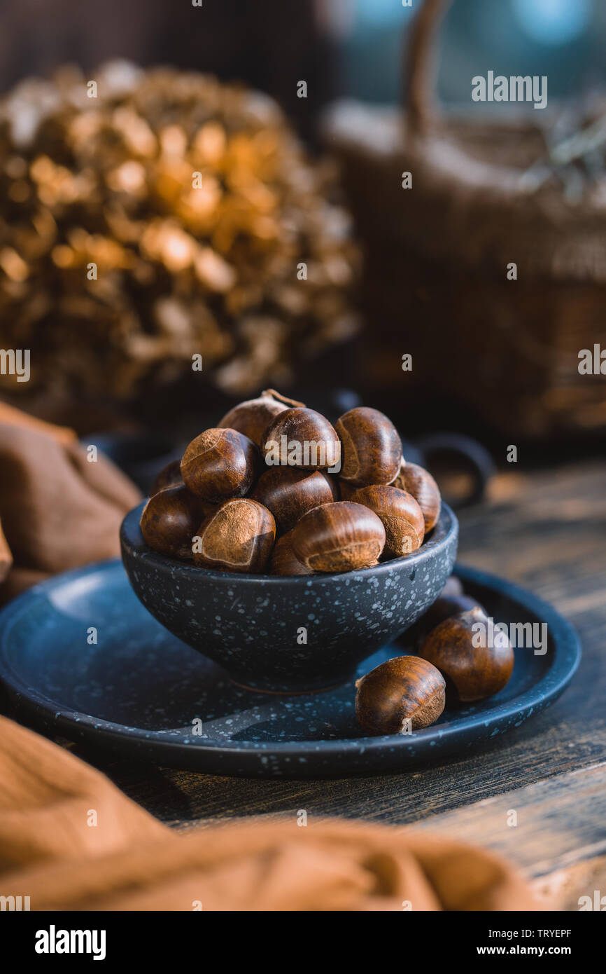 Fry nuts hi-res stock photography and images - Alamy