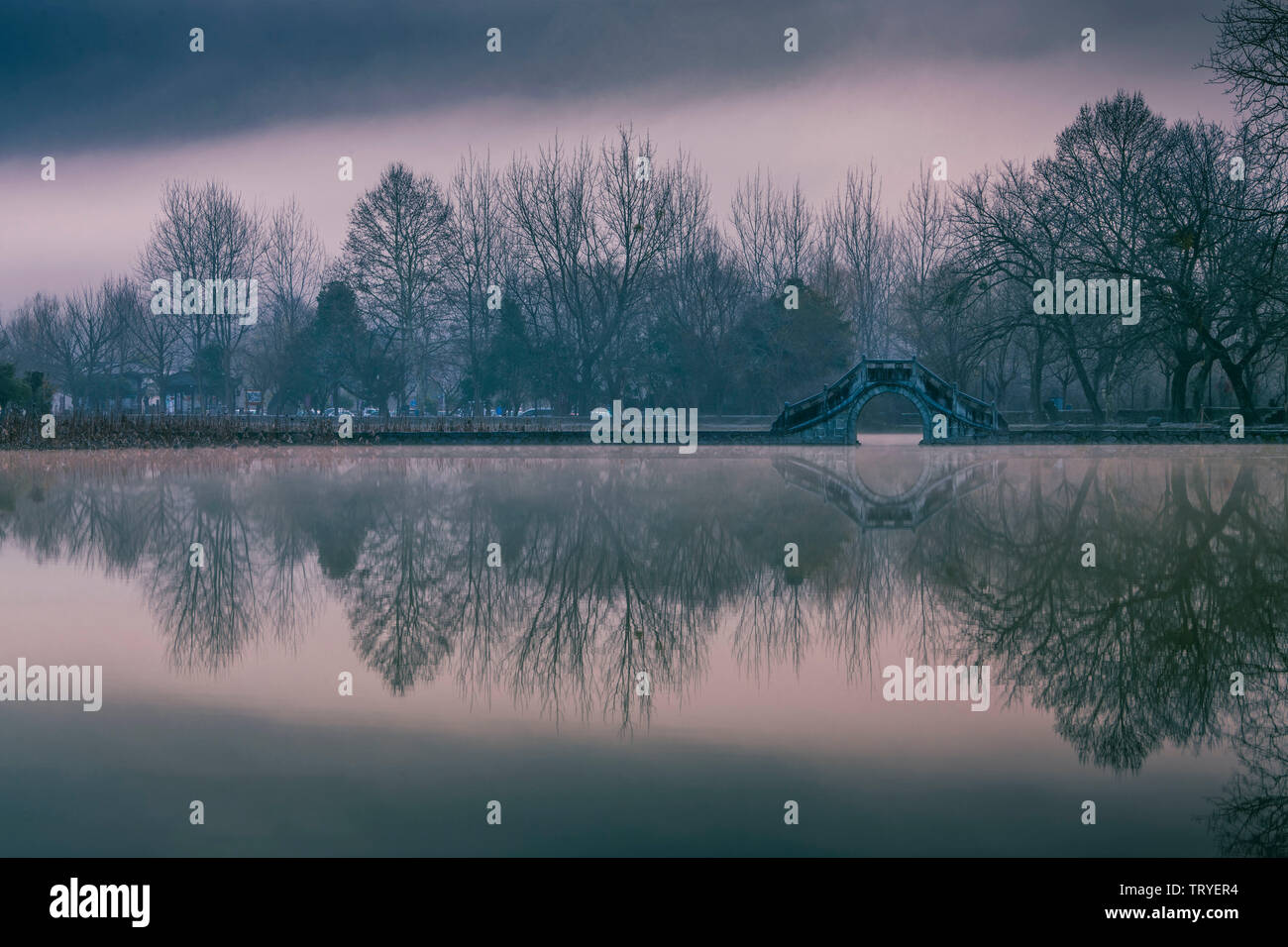 Honglin hi-res stock photography and images - Alamy