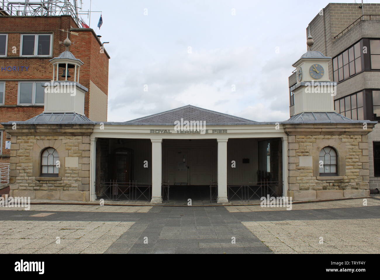 Kent pier royal terrace pier pla port of london authority hi-res stock ...