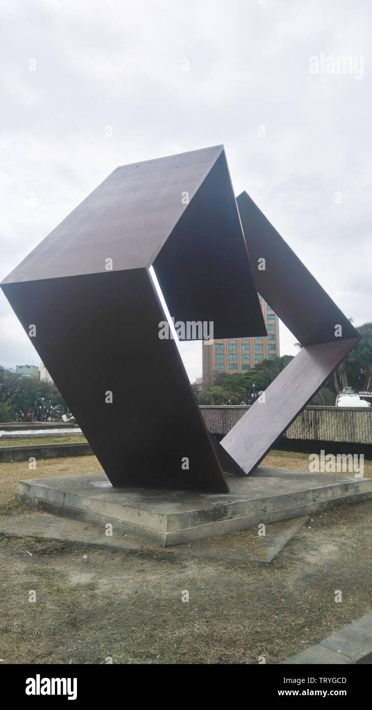 Diálogo sculpture, Franz Weissmann, Se square, Se, Downtown, São Paulo ...