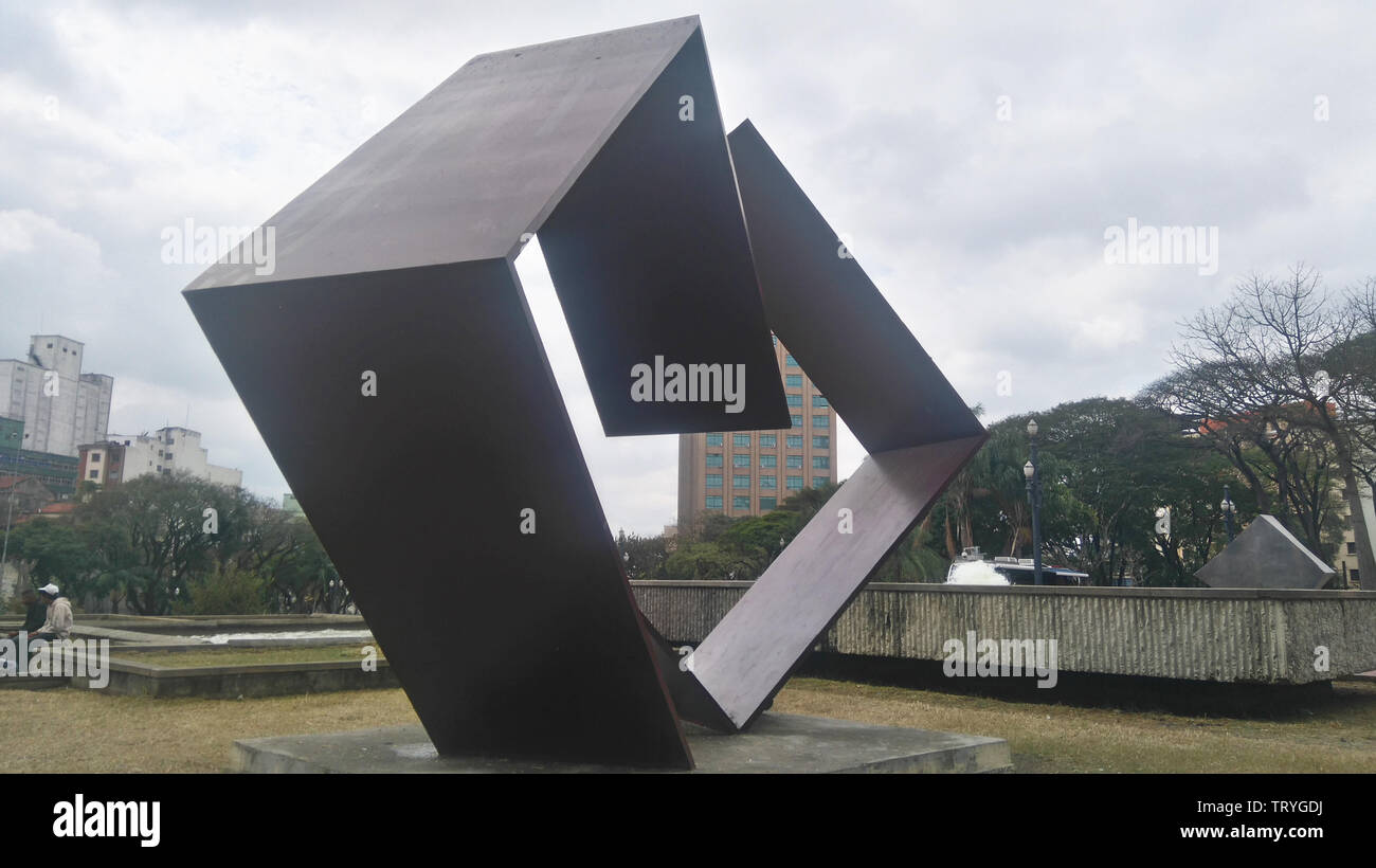 Diálogo sculpture, Franz Weissmann, Se square, Se, Downtown, São Paulo ...