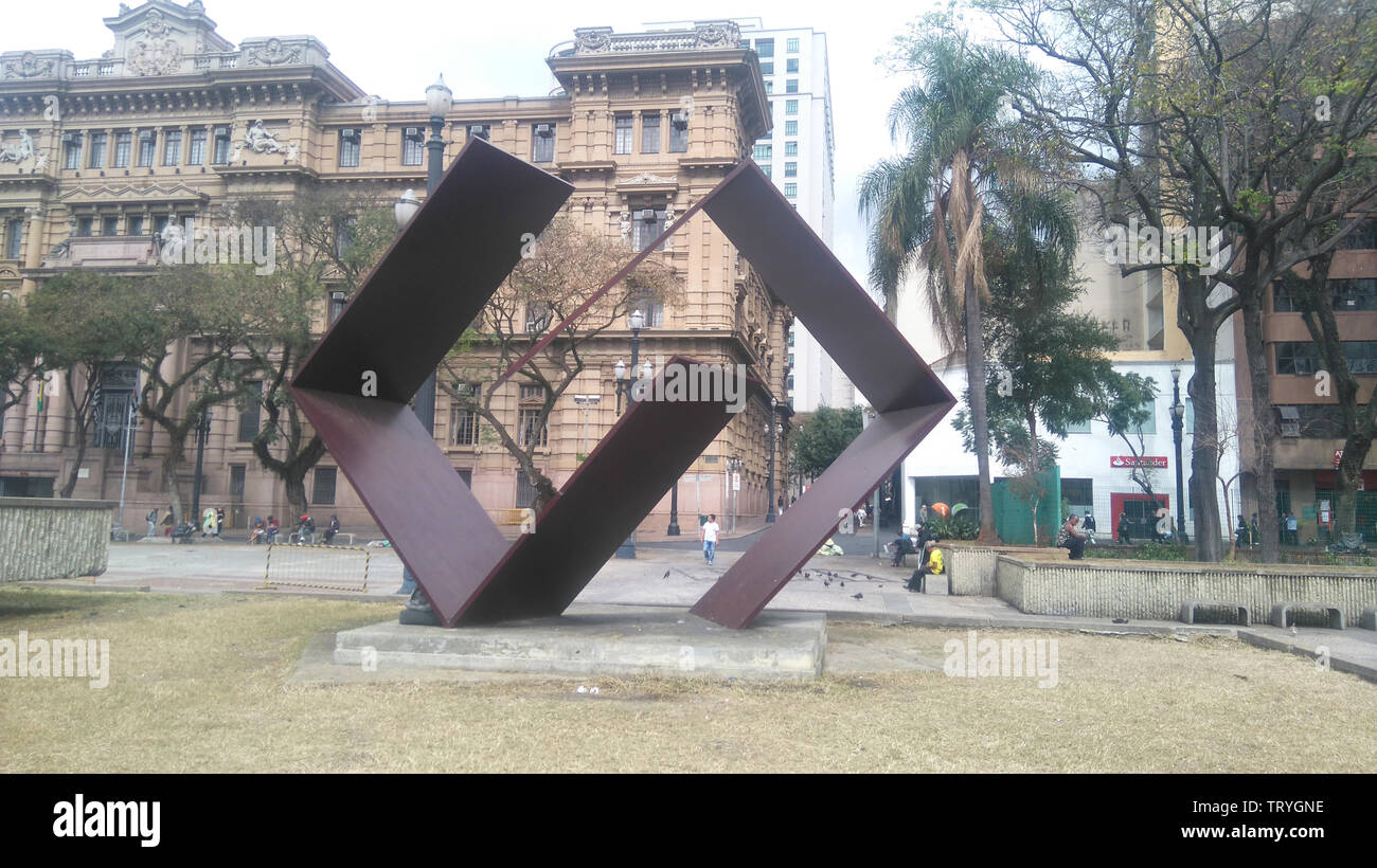 Diálogo sculpture, Franz Weissmann, Se square, Se, Downtown, São Paulo ...