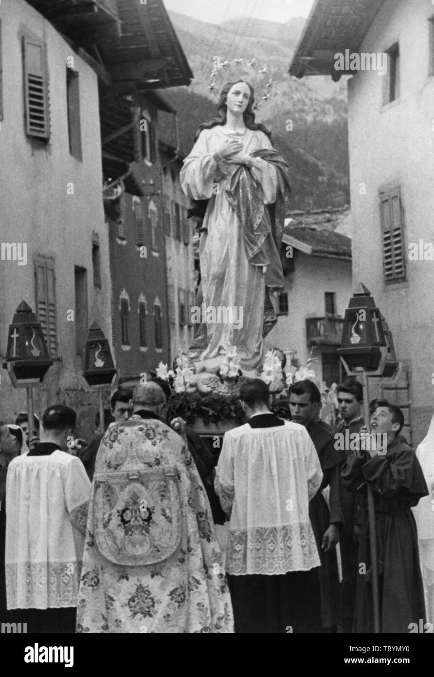 Italy, Campania, Amalfi, religious procession, 1950 Stock Photo - Alamy
