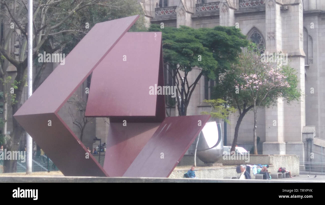 Diálogo sculpture, Franz Weissmann, Se square, Se, Downtown, São Paulo ...