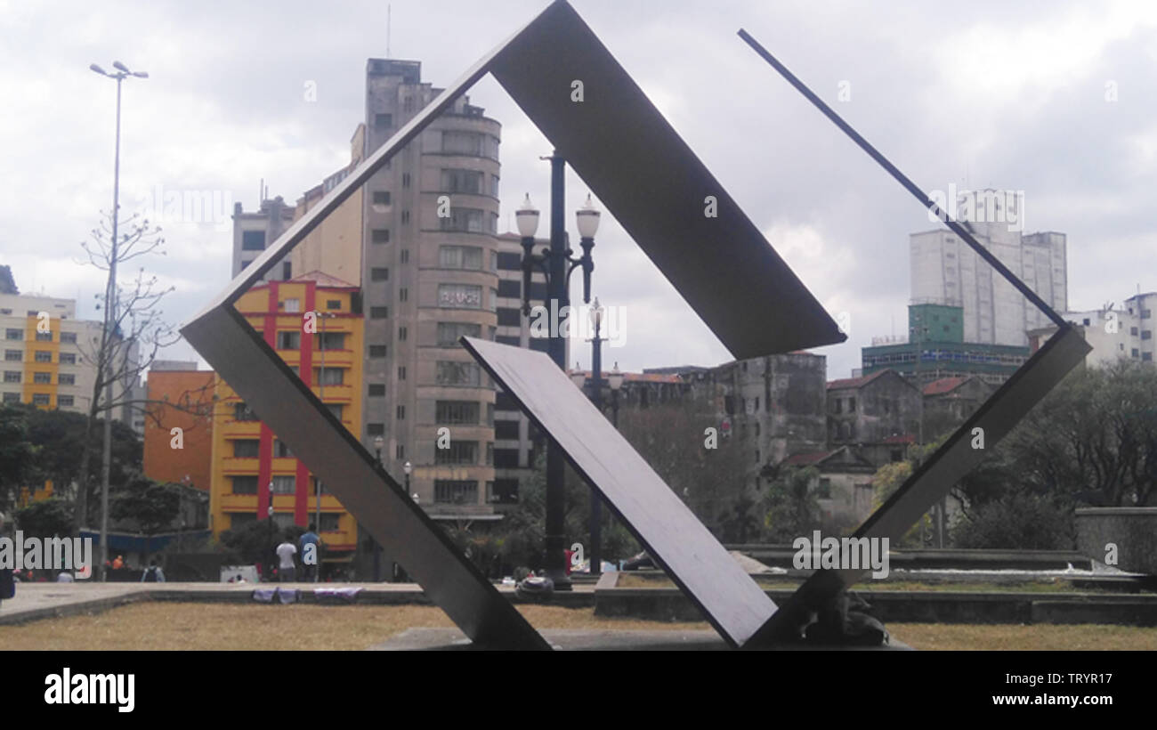 Diálogo sculpture, Franz Weissmann, Se square, Se, Downtown, São Paulo ...