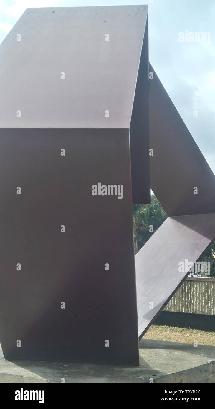 Diálogo sculpture, Franz Weissmann, Se square, Se, Downtown, São Paulo ...