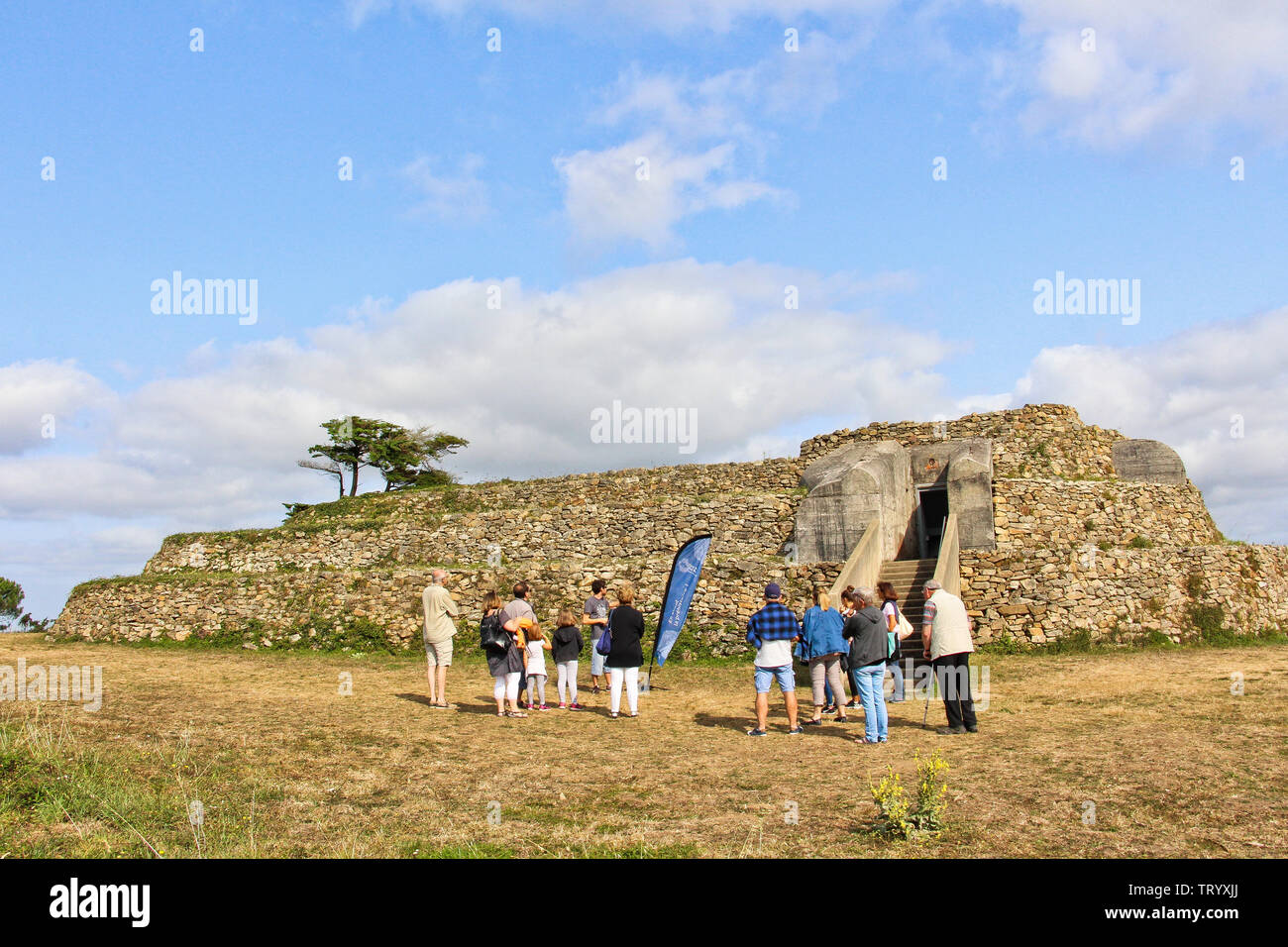Arzon (Brittany, north-western France): the Petit Mont cairn. A bunker ...