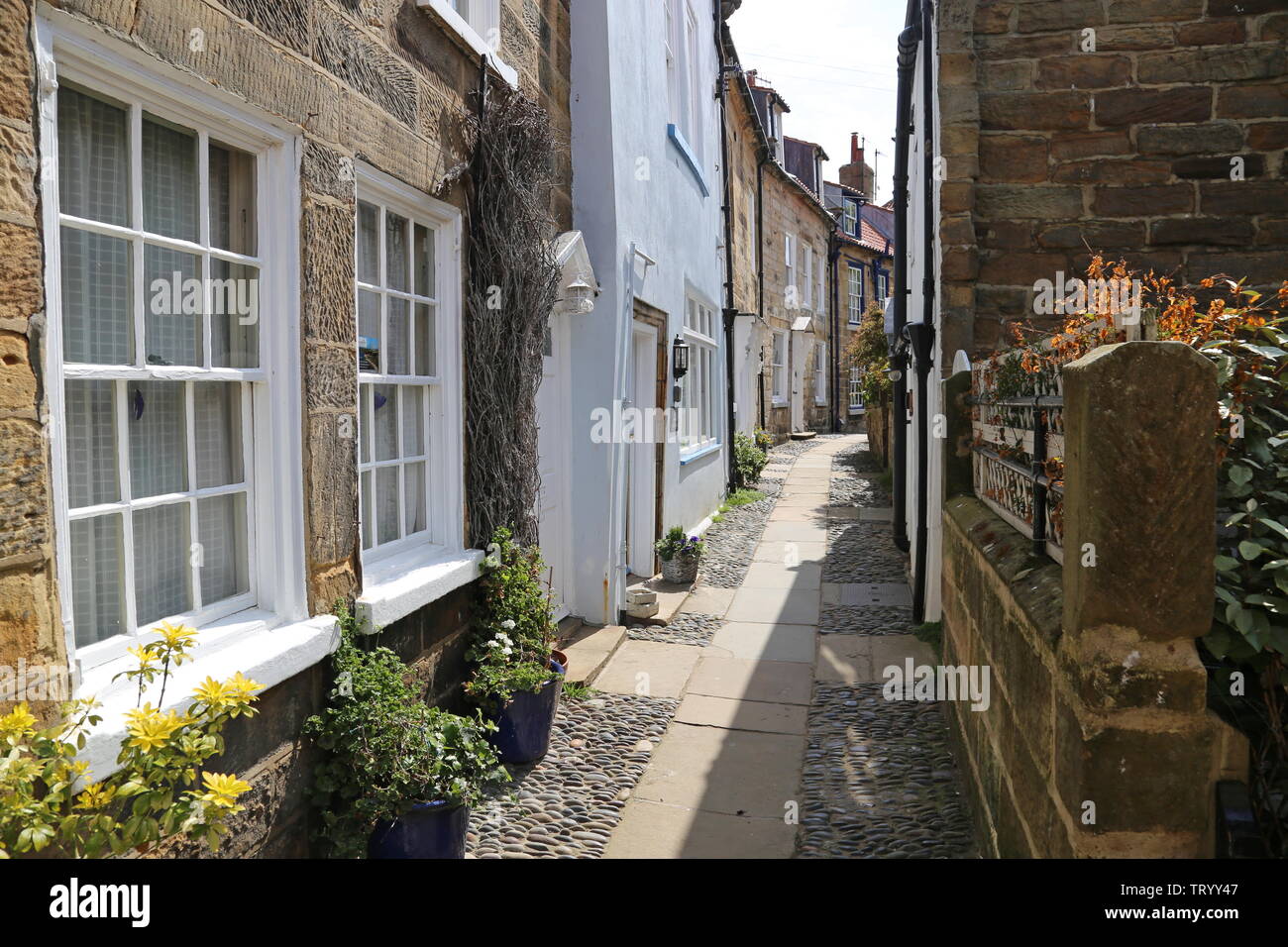 Cliff street hi-res stock photography and images - Alamy