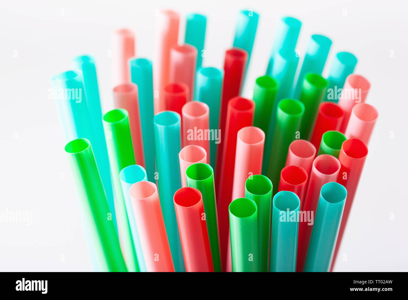 Single use plastic drinking straws Stock Photo - Alamy