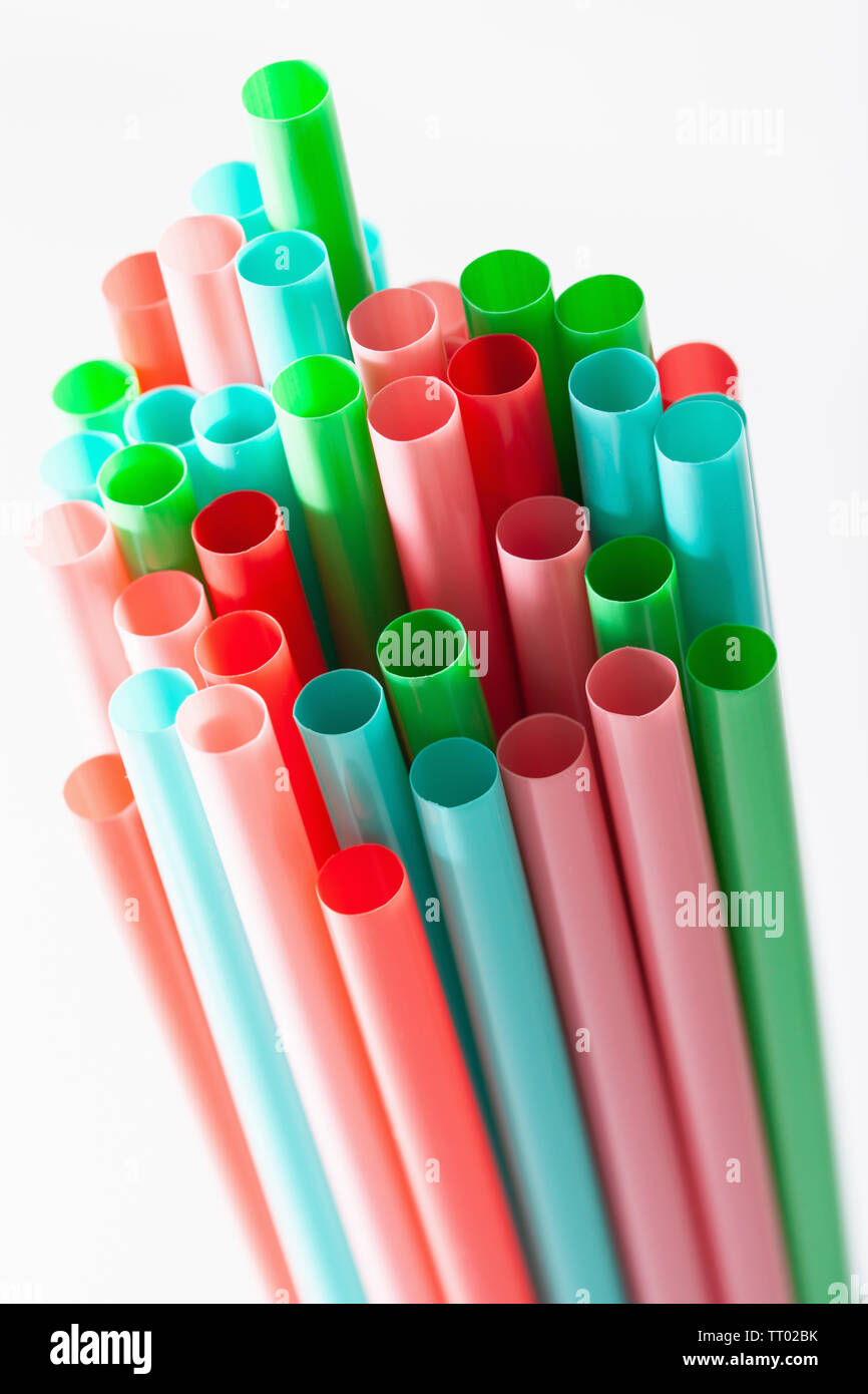 Single use plastic drinking straws Stock Photo - Alamy