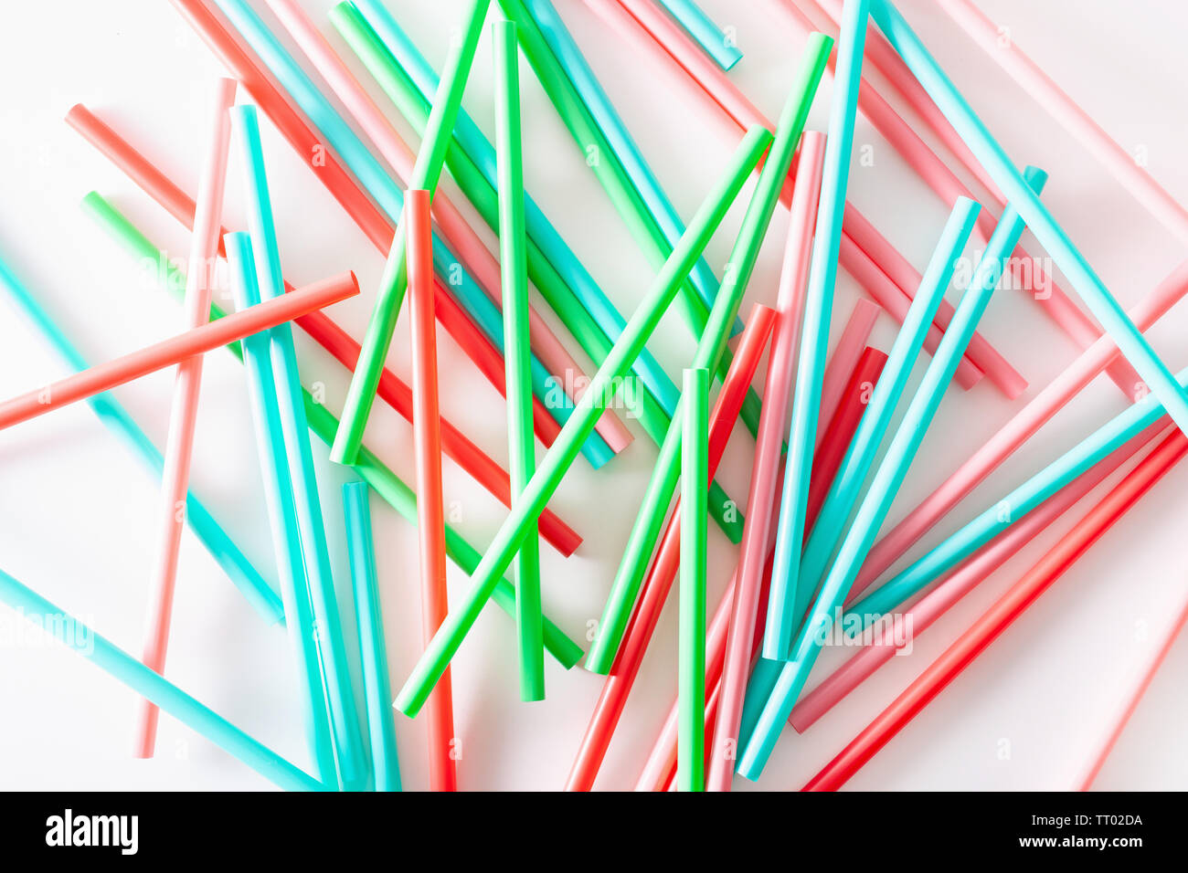 Single use plastic drinking straws Stock Photo - Alamy