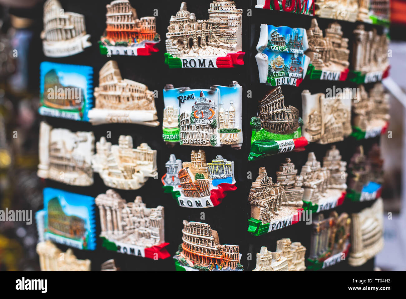 Colosseum magnet hi-res stock photography and images - Alamy