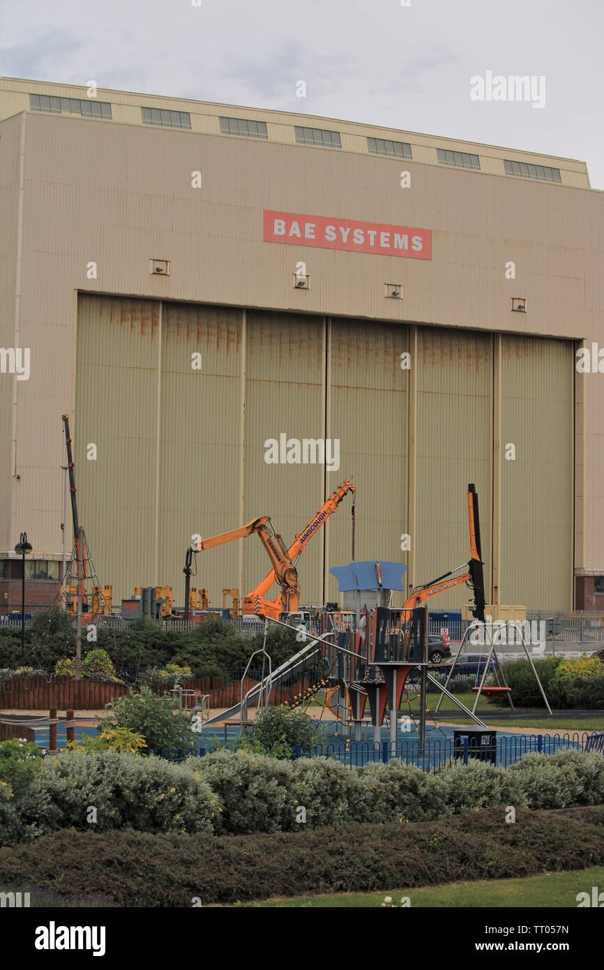 Submarine builders dock hall hi-res stock photography and images - Alamy