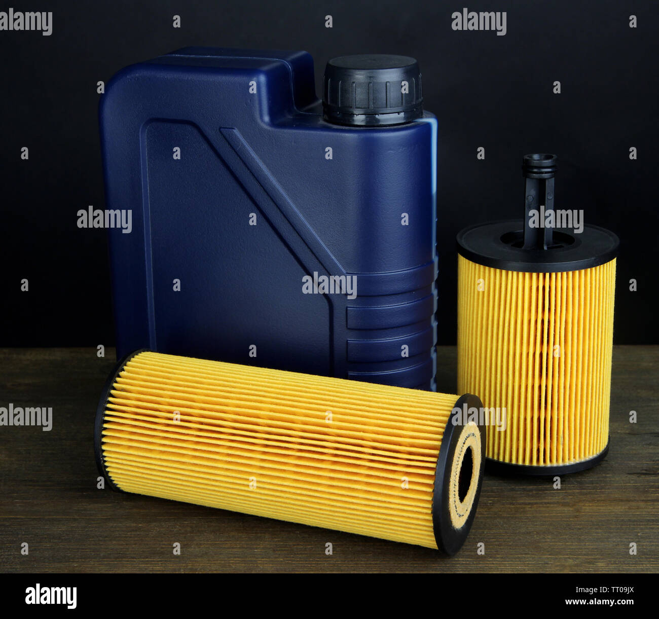 Motor oil canister on grey background Stock Photo - Alamy