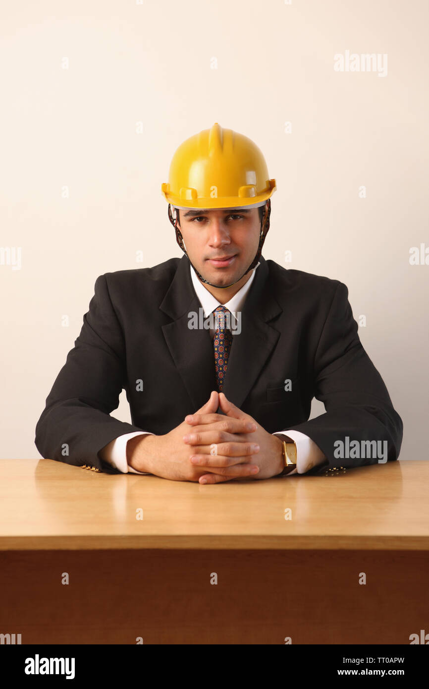 Civil Engineer Desk Stock Photos & Civil Engineer Desk Stock Images - Alamy
