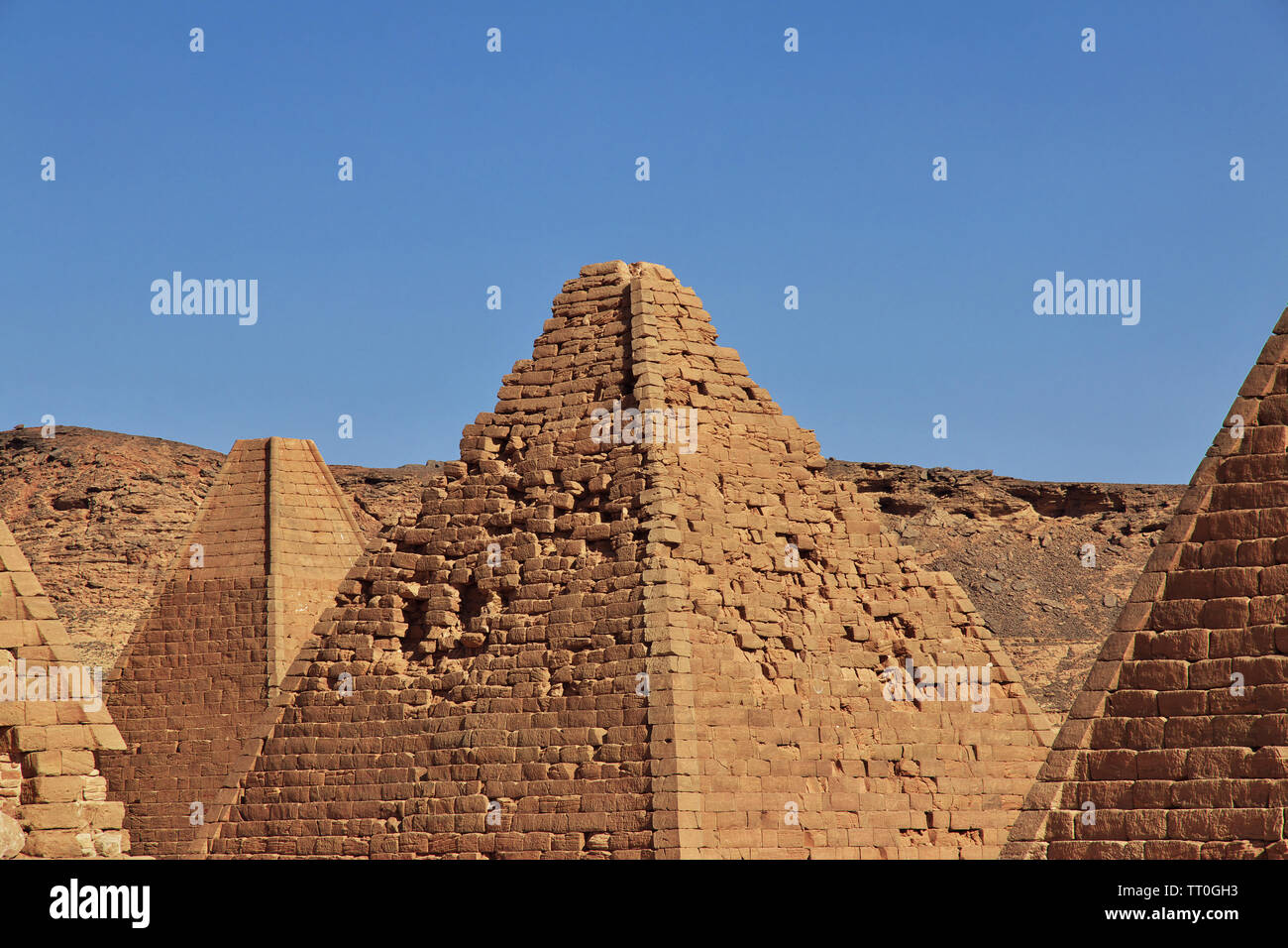Pyramids of the ancient world in Sudan Stock Photo - Alamy