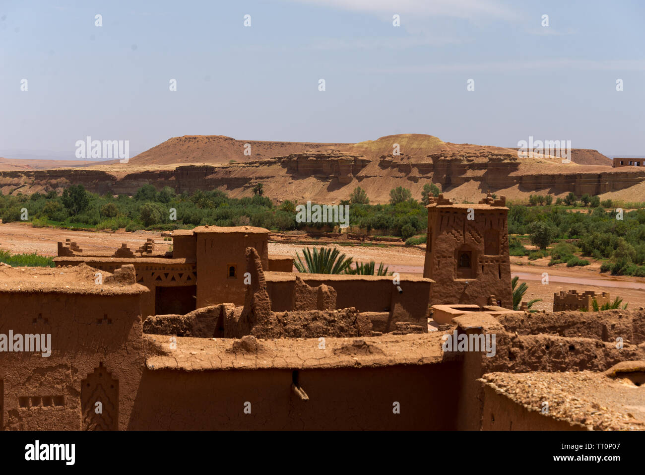 clay buildings in moroccan berber fortress Aït Benhaddou Stock Photo ...