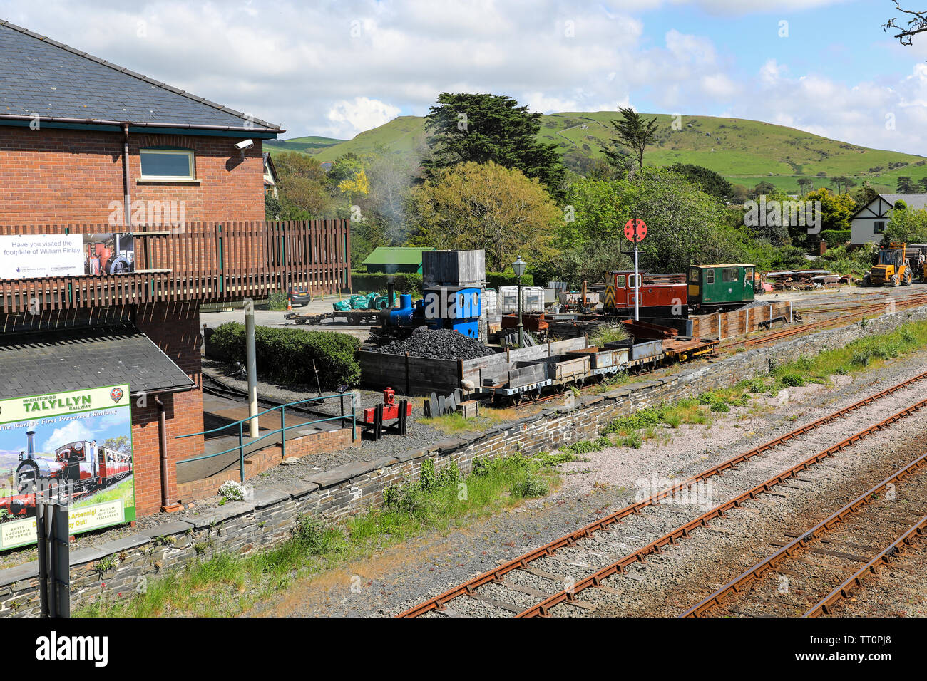 Talyllyn railway hi-res stock photography and images - Alamy