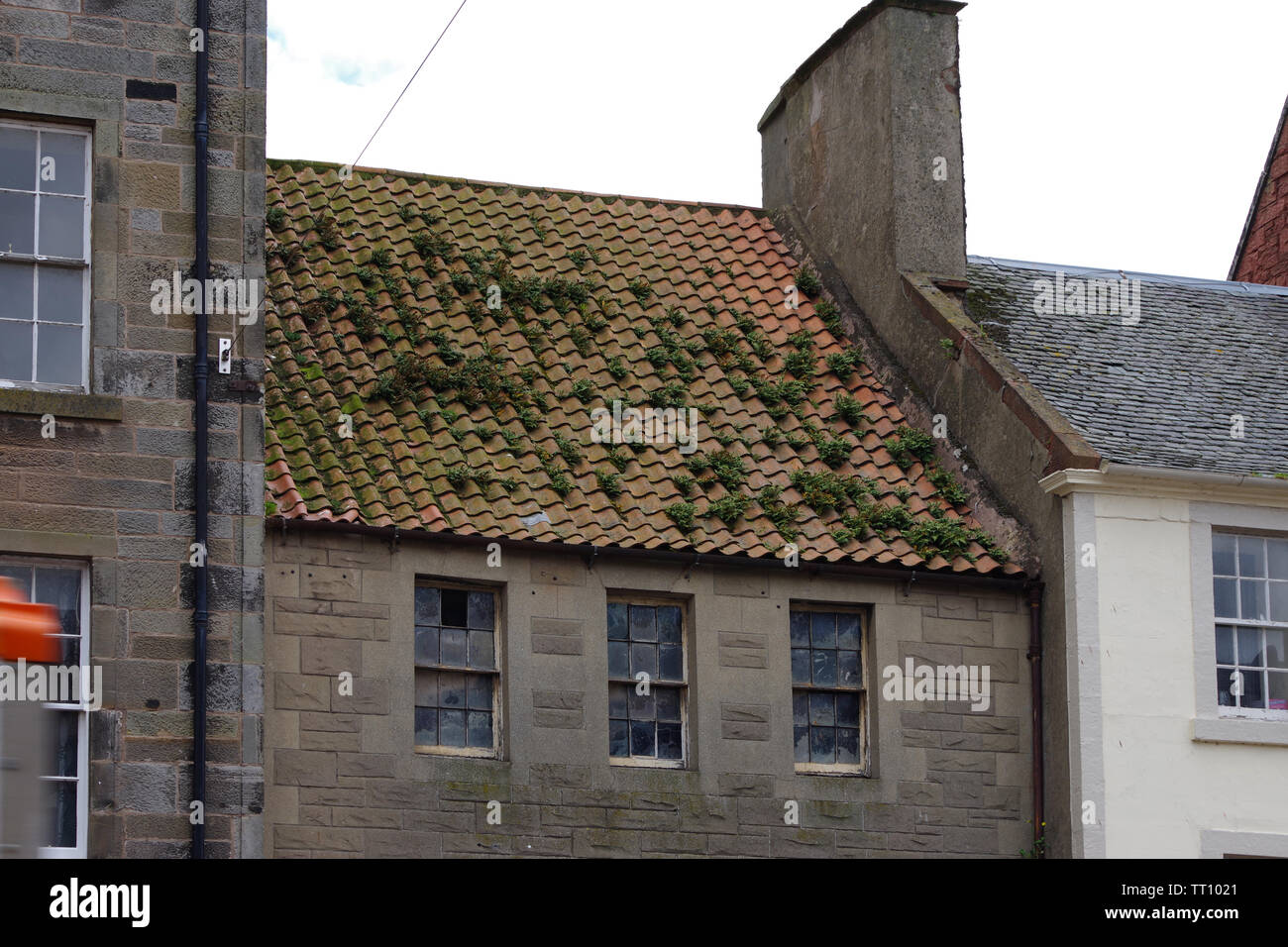 Dirty windows hi-res stock photography and images - Alamy