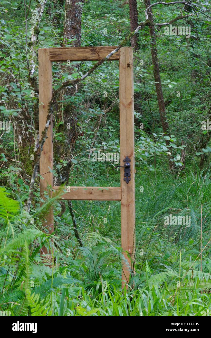 Door frame woods hi-res stock photography and images - Alamy