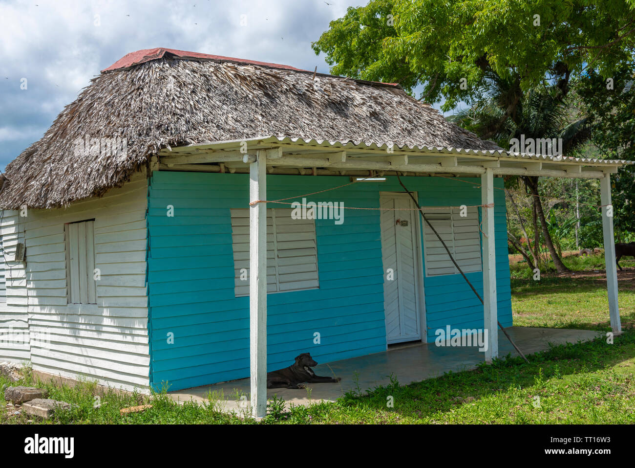 Farm workers cottage hi-res stock photography and images - Alamy