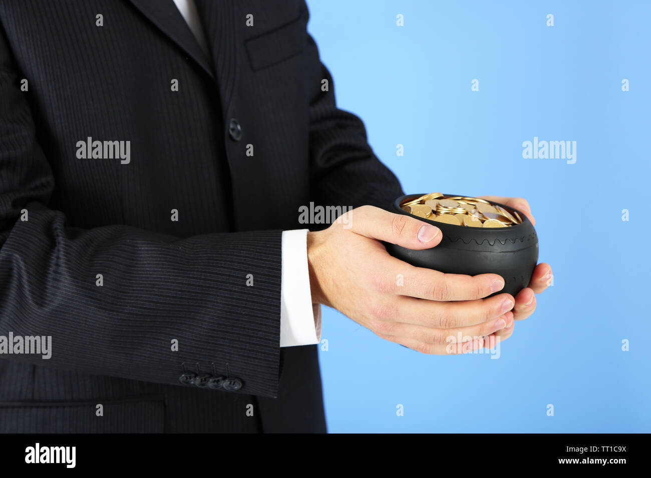 Coin toss businessman hi-res stock photography and images - Alamy