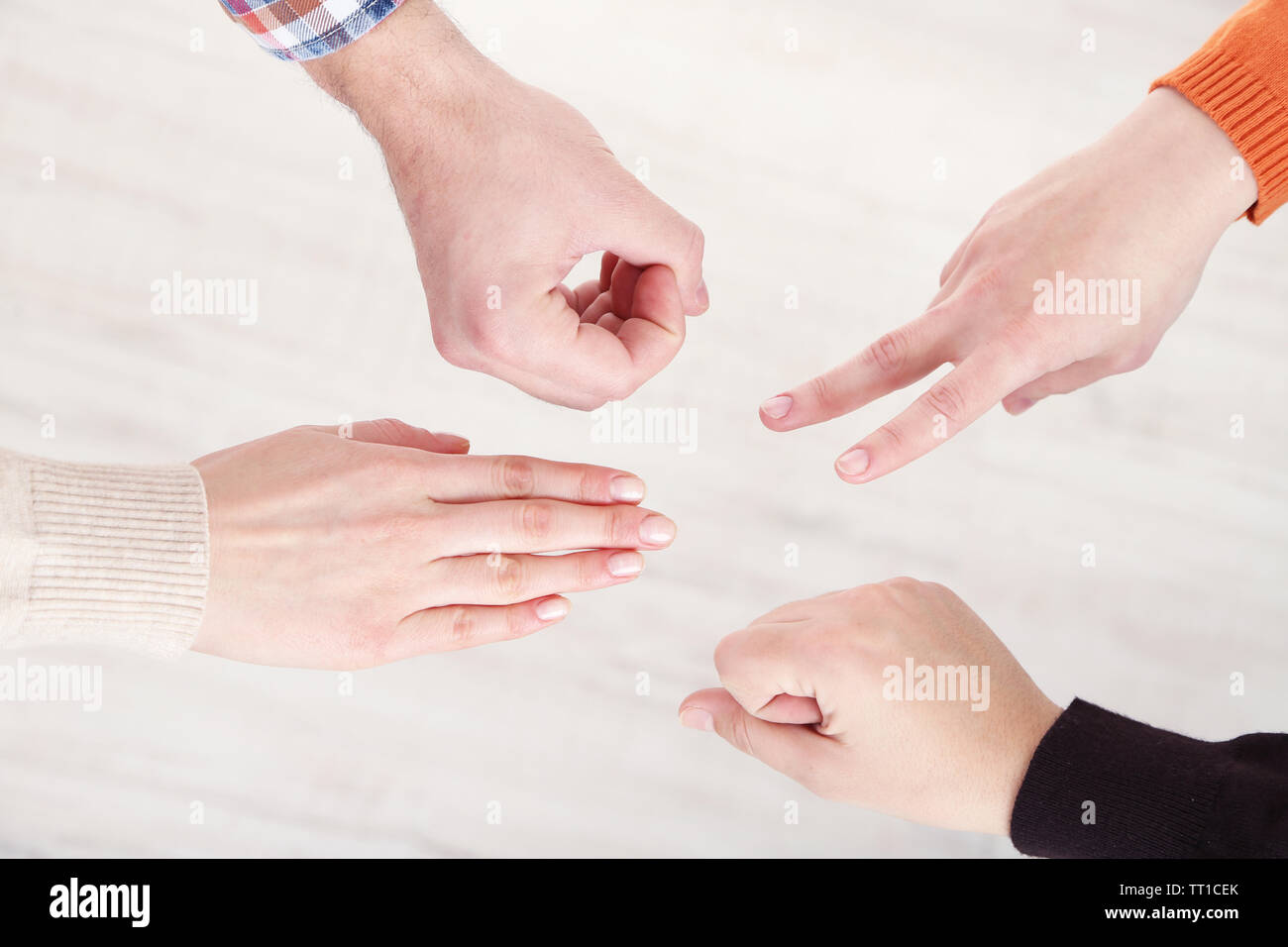 Woman play game rock paper hi-res stock photography and images - Alamy