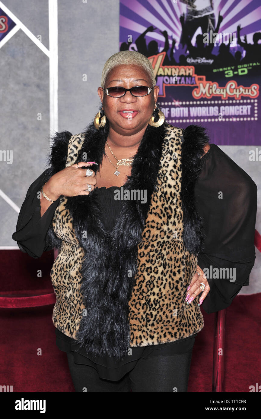 Both worlds concert world premiere hi-res stock photography and images ...