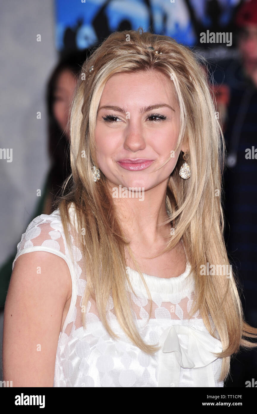 Both worlds concert world premiere hi-res stock photography and images ...