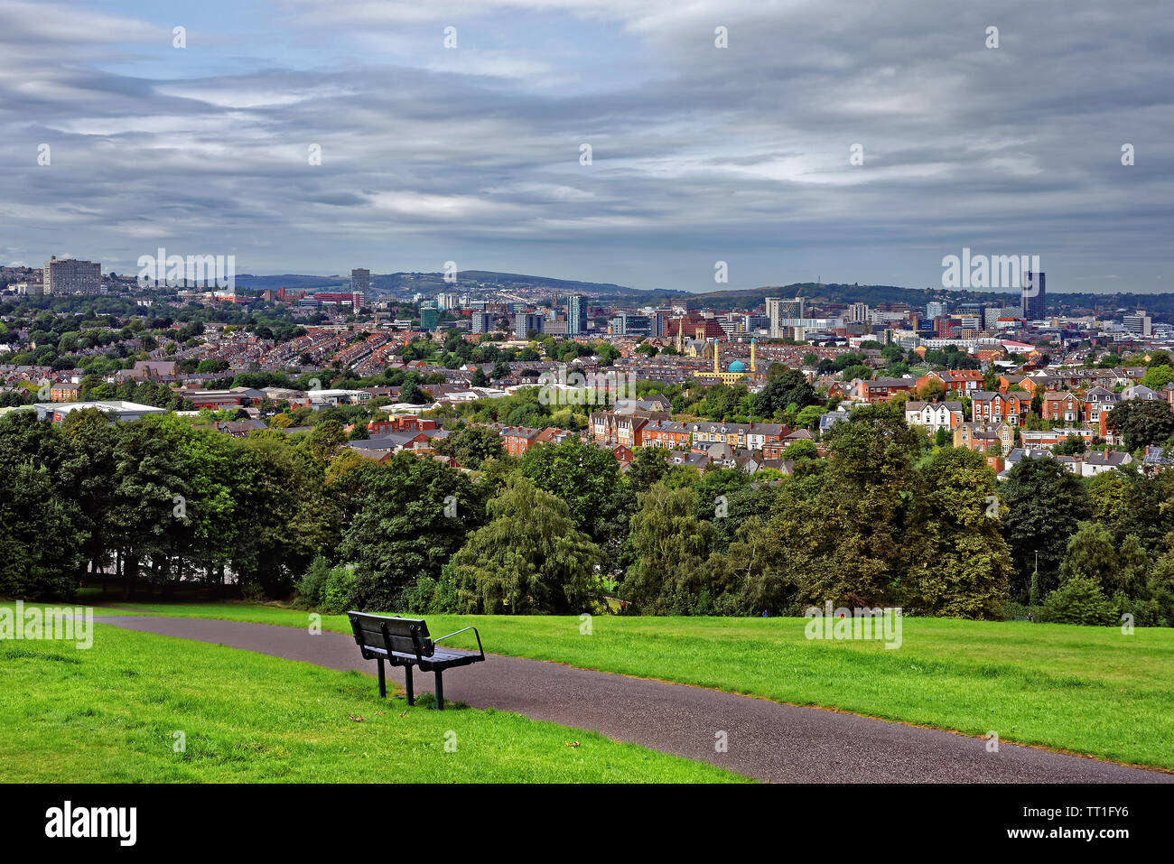 Sheffield skyline meersbrook park hi-res stock photography and images ...