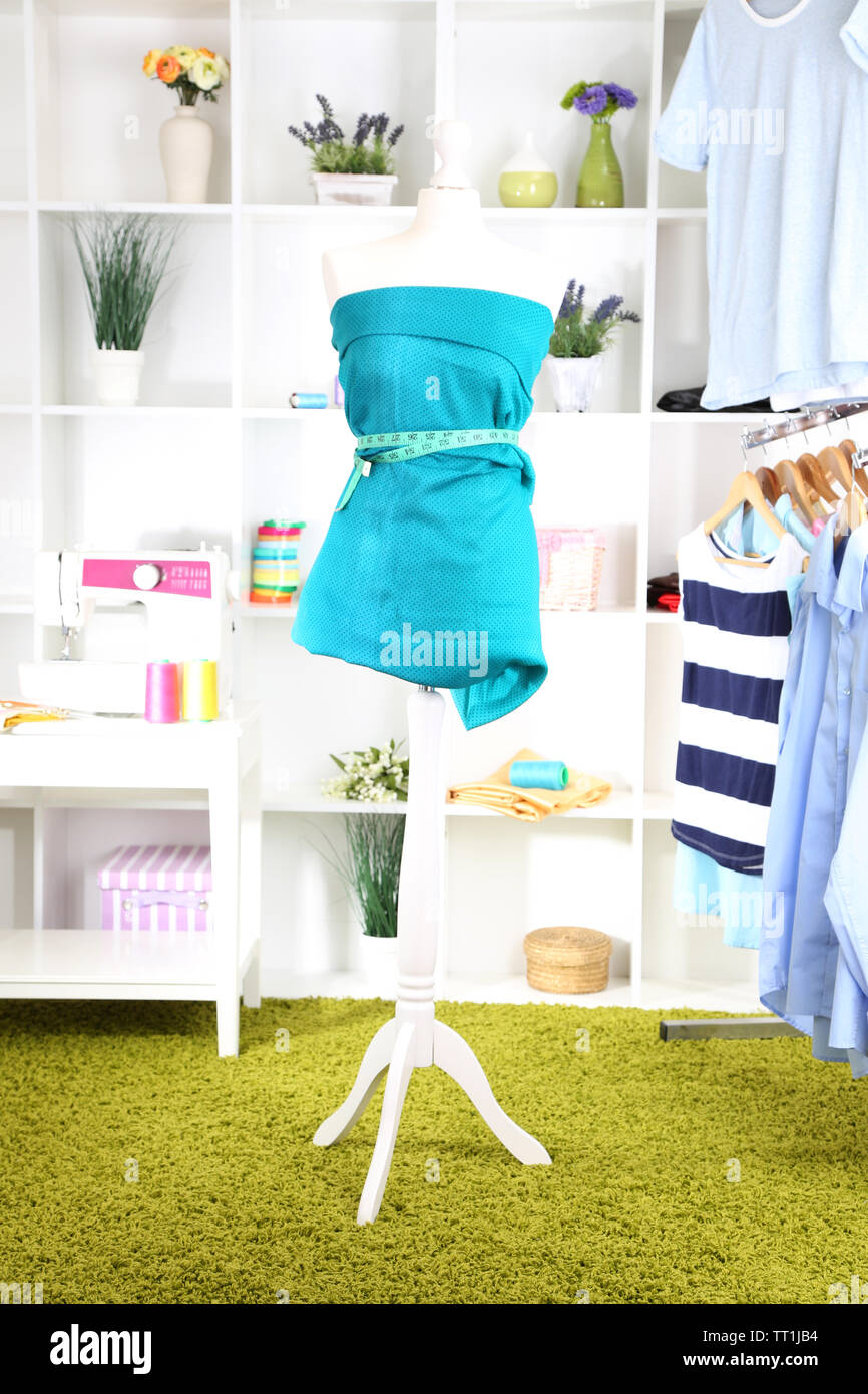 Female mannequin in creative studio Stock Photo - Alamy