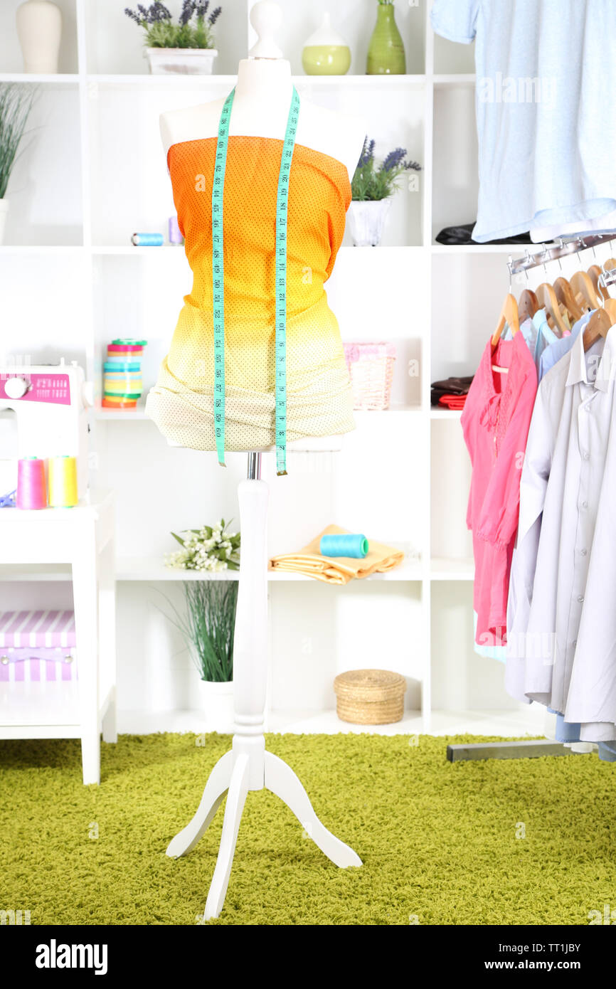 Female mannequin in creative studio Stock Photo - Alamy