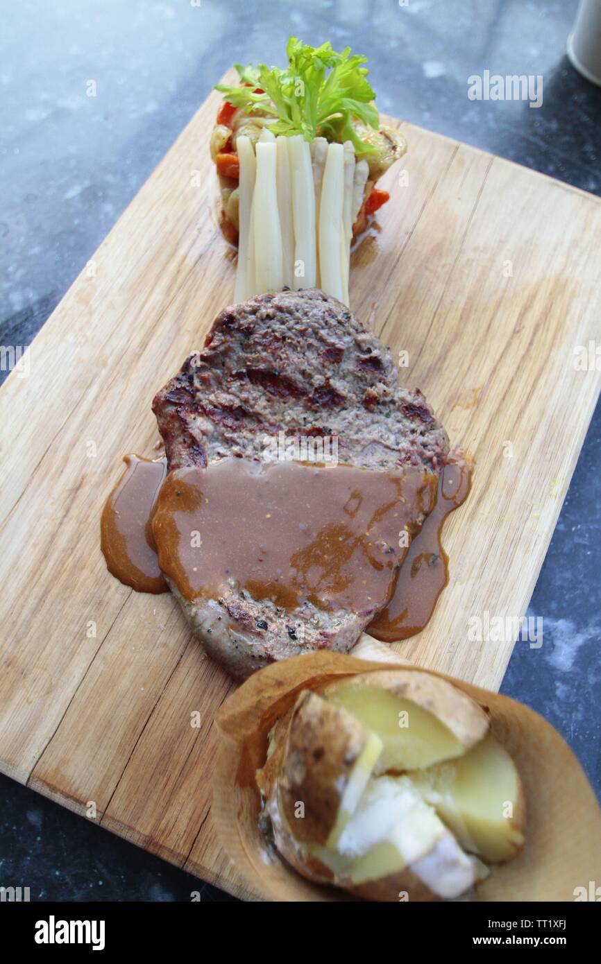 Sauced beef hi-res stock photography and images - Alamy